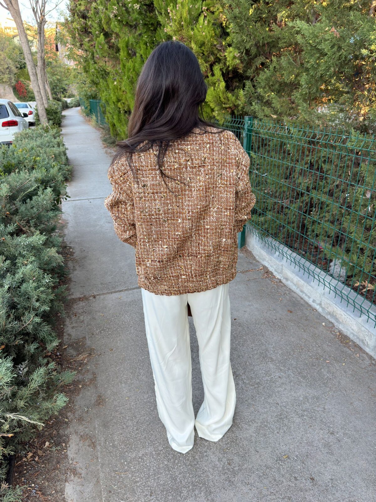 Oneyes Gold Pul Payetli Bukle Bomber Ceket – Pelin Şenoğlu